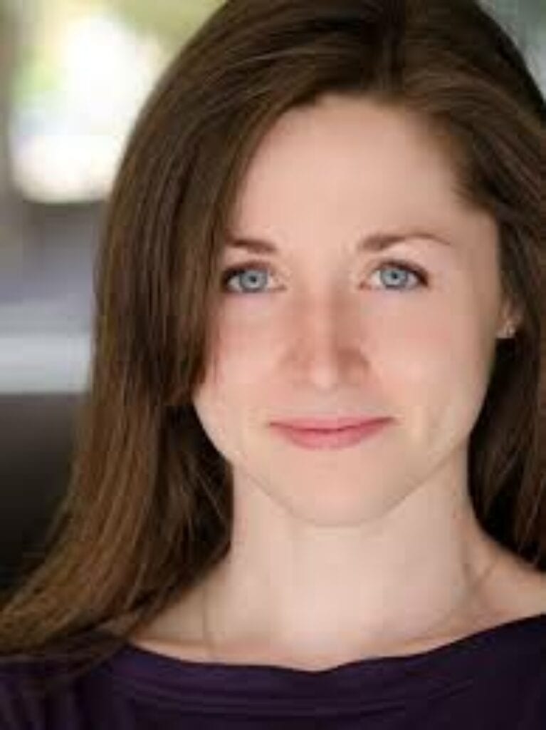 Elizabeth Doran • Maestra