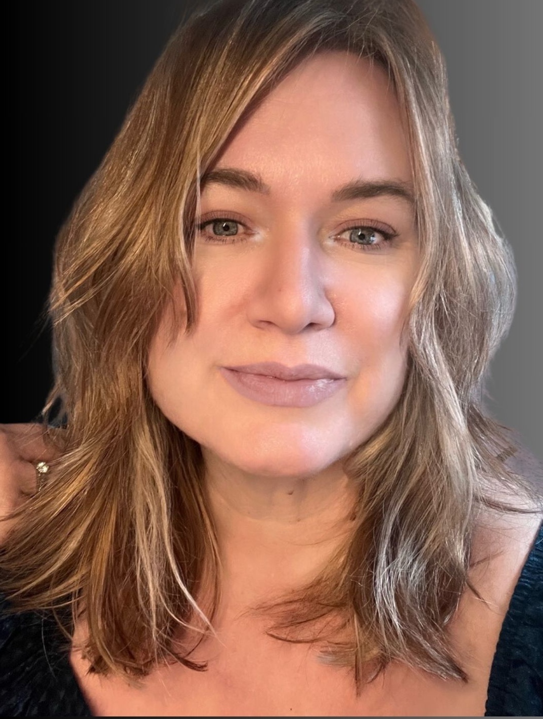 Nicolette Josanne Blount • Maestra