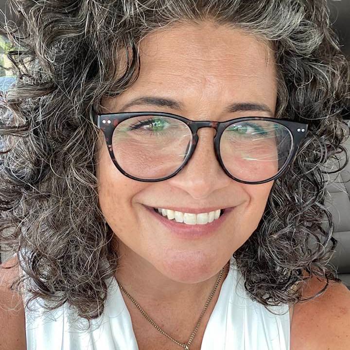 Stephannie Moore • Maestra