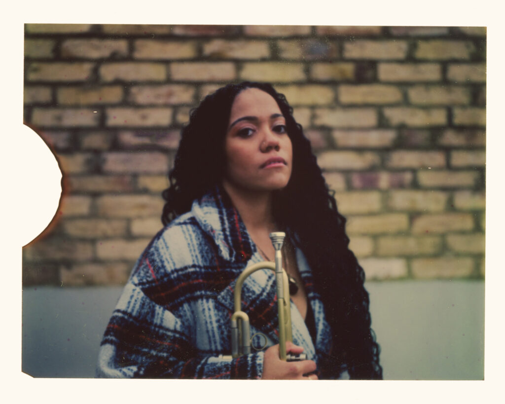 Laura Bibbs • Maestra