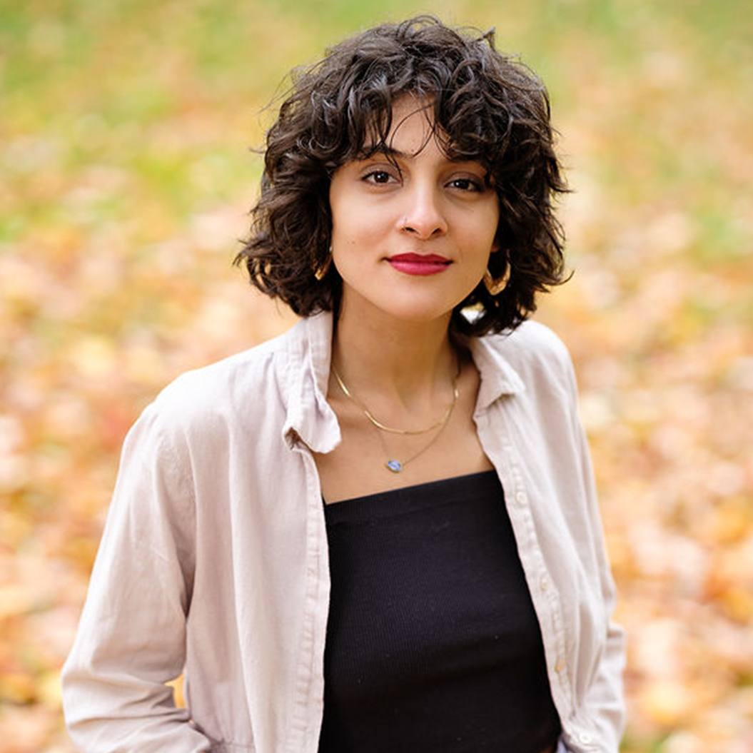 Aya Aziz • Maestra